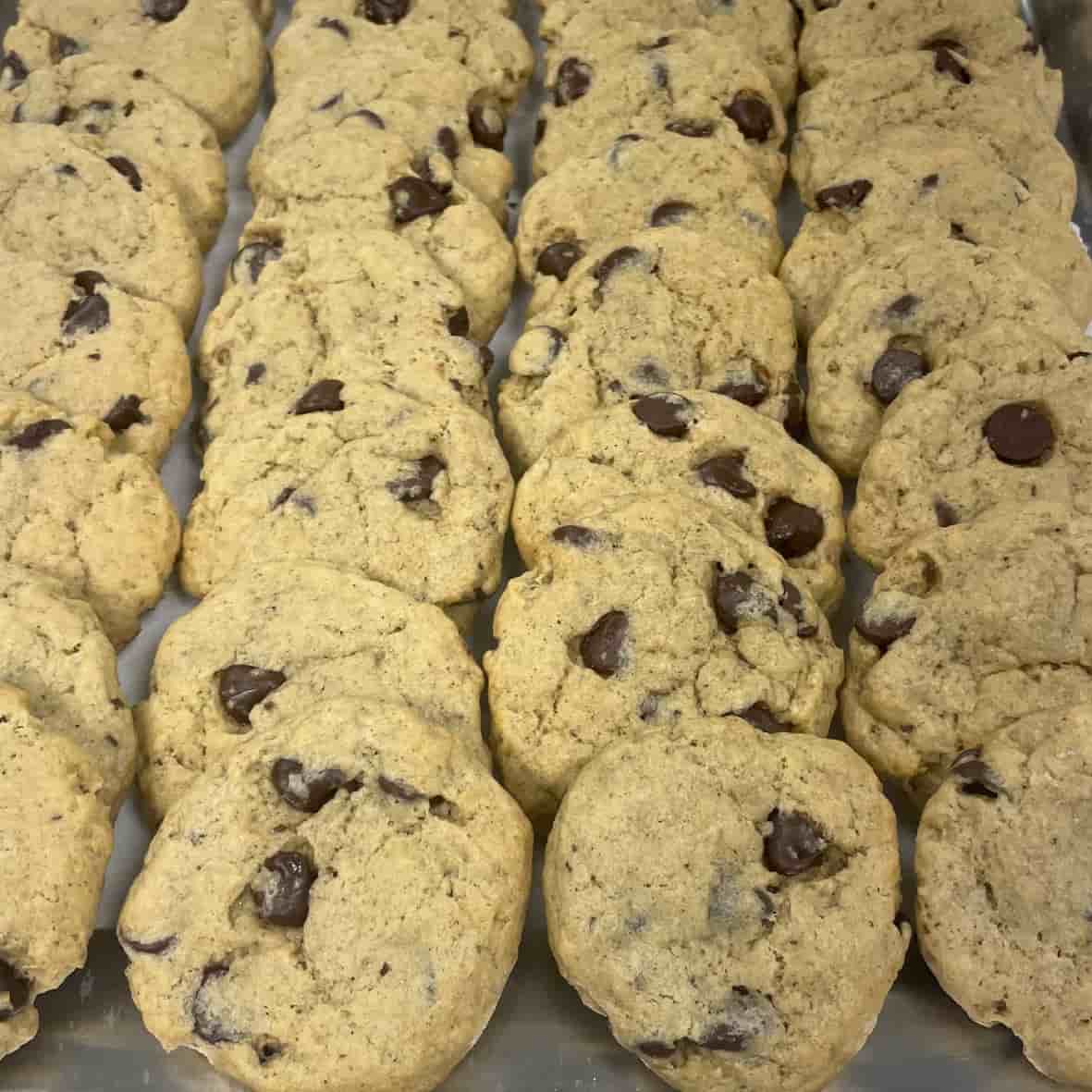 Small Batch Loose Leaf Teas & Homemade Baked Goods | tea + munchies